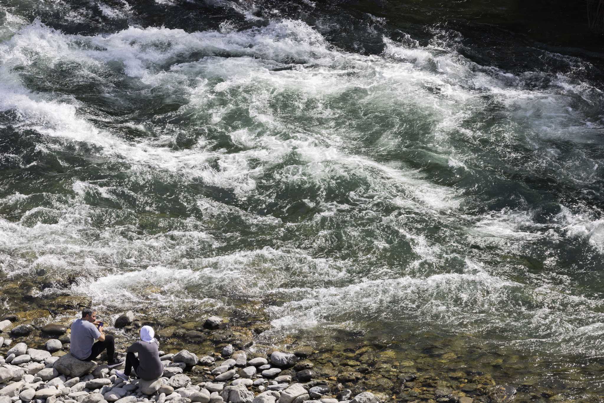 California’s historic snowpack leads to Big Melt, rivers pose danger