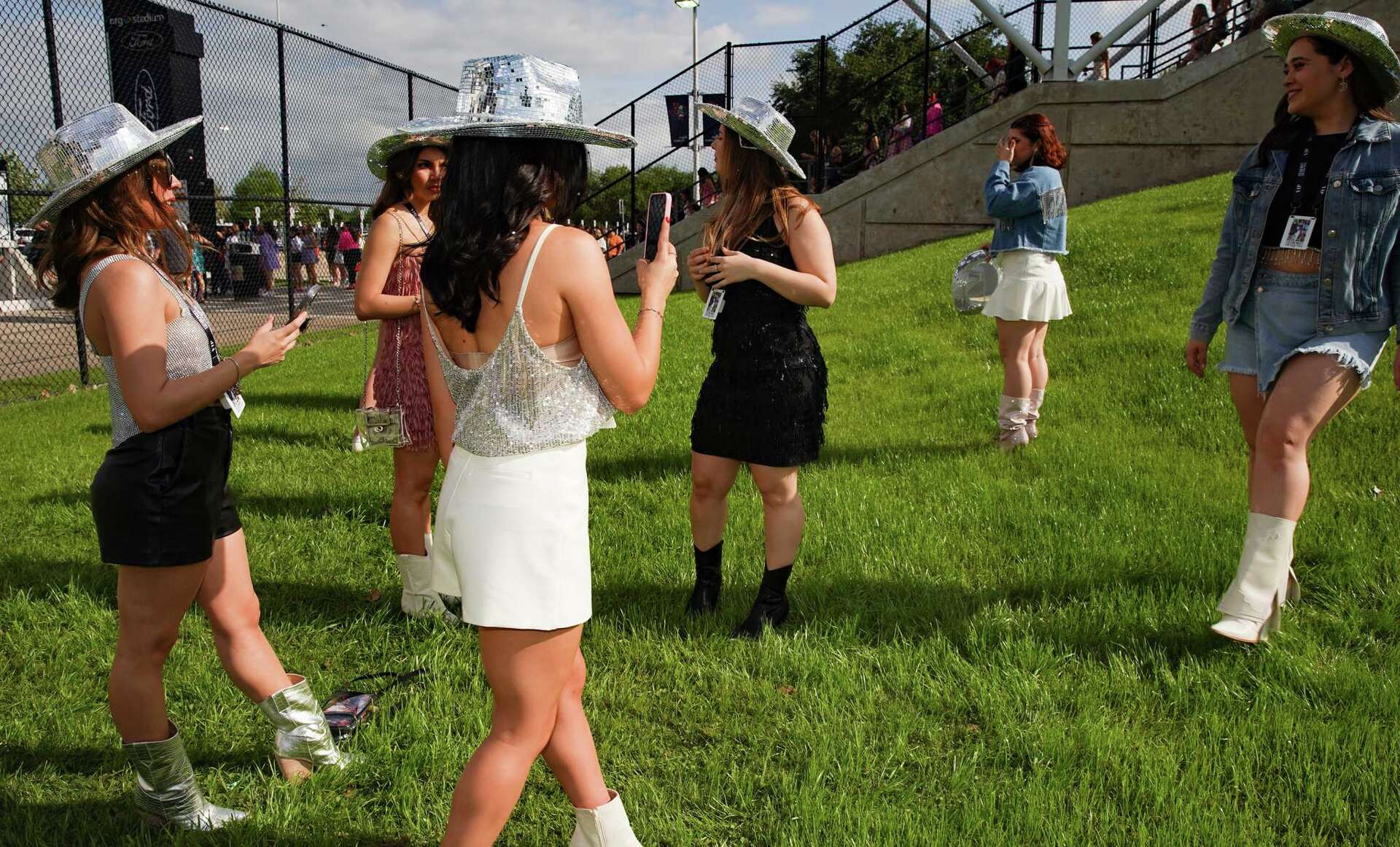 Eras Tour in Houston: Taylor Swift fans bring A-game to NRG Stadium
