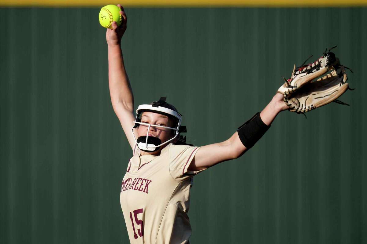 Atascocita Eagles claim third consecutive district softball title