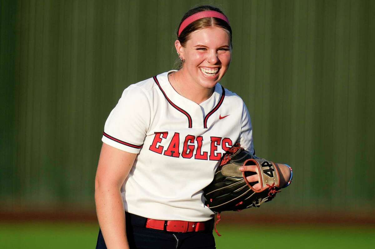 Atascocita Eagles claim third consecutive district softball title