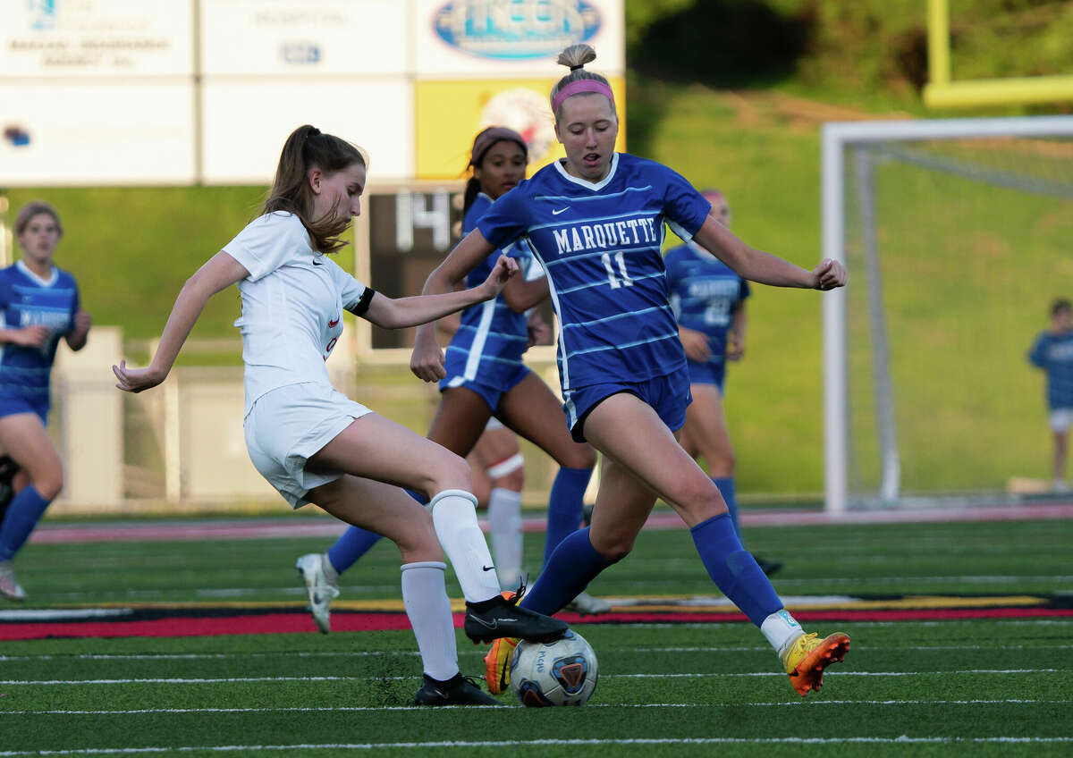 Anselm's goal with 13 seconds left lifts Explorers over Alton 2-1