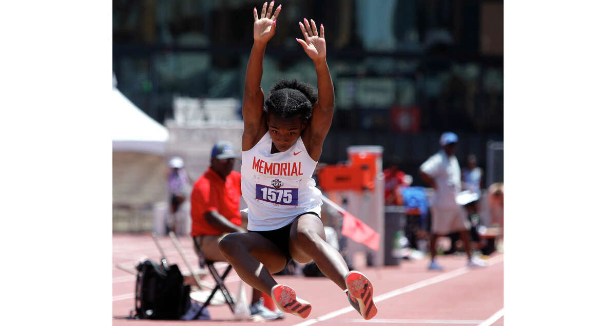 Indya Dotson, Camren Vandible lead teams to area track titles