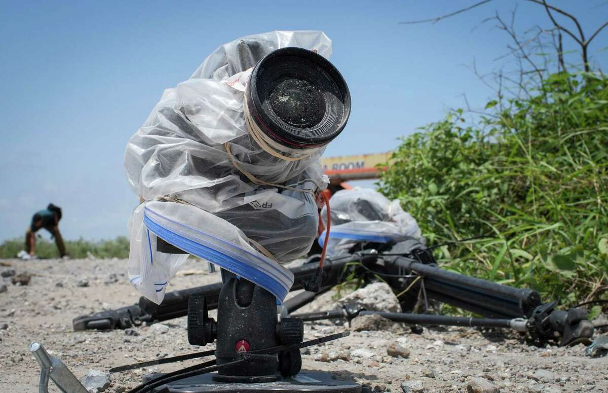 SpaceX explosion: Photos show brute force of Starship rocket liftoff