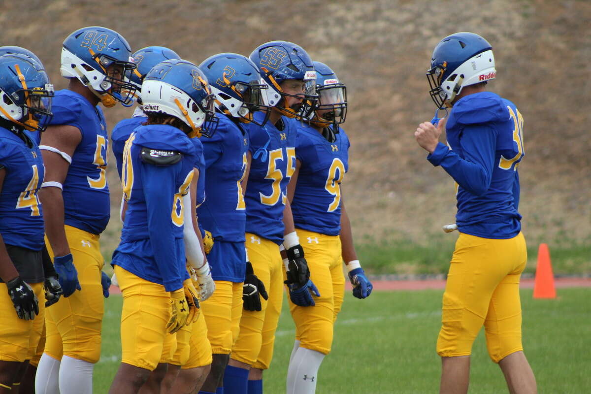 Late game heroics highlight Wayland spring football game