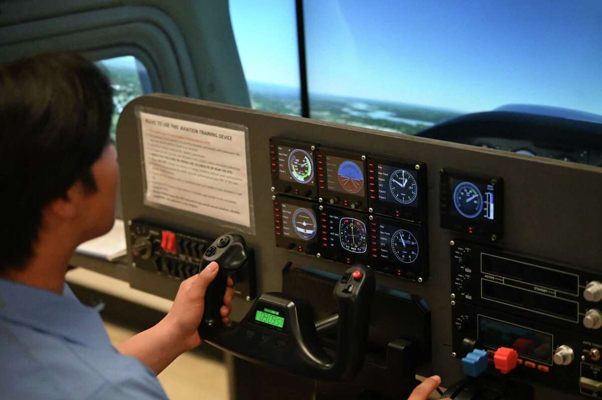 BOCES program offers easier, cheaper path for teen pilot licenses