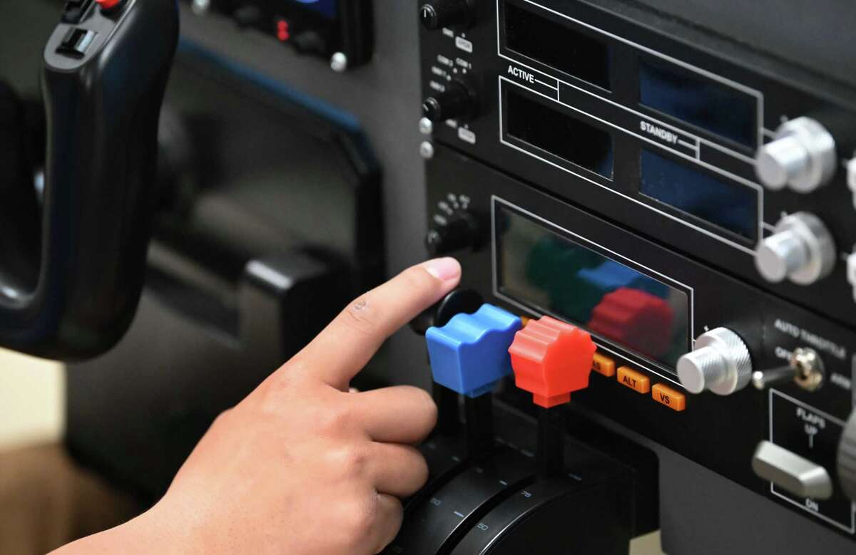 BOCES program offers easier, cheaper path for teen pilot licenses