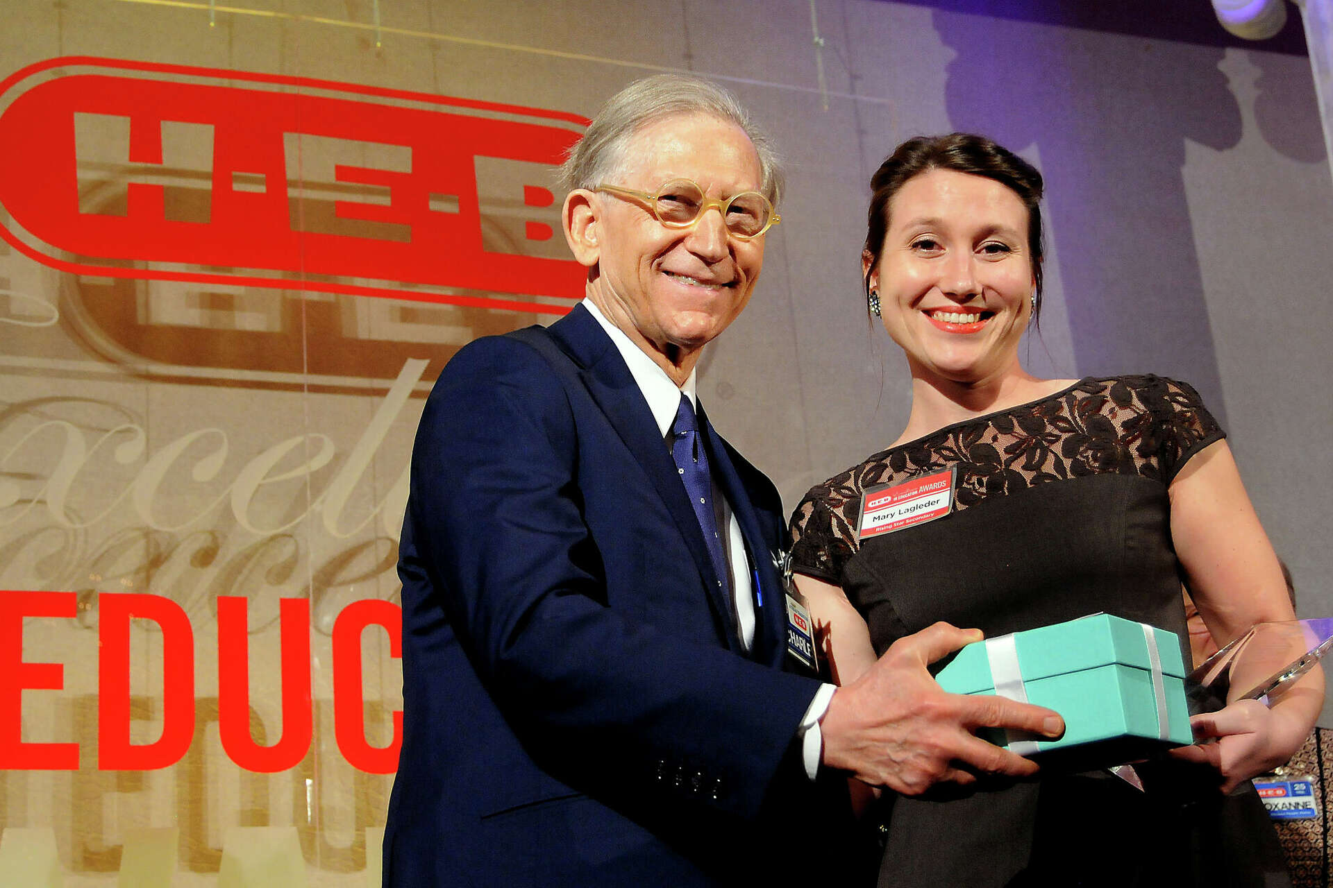 H-E-B’s Butt, sister on Forbes 400 list in 2024; Musk is No. 1