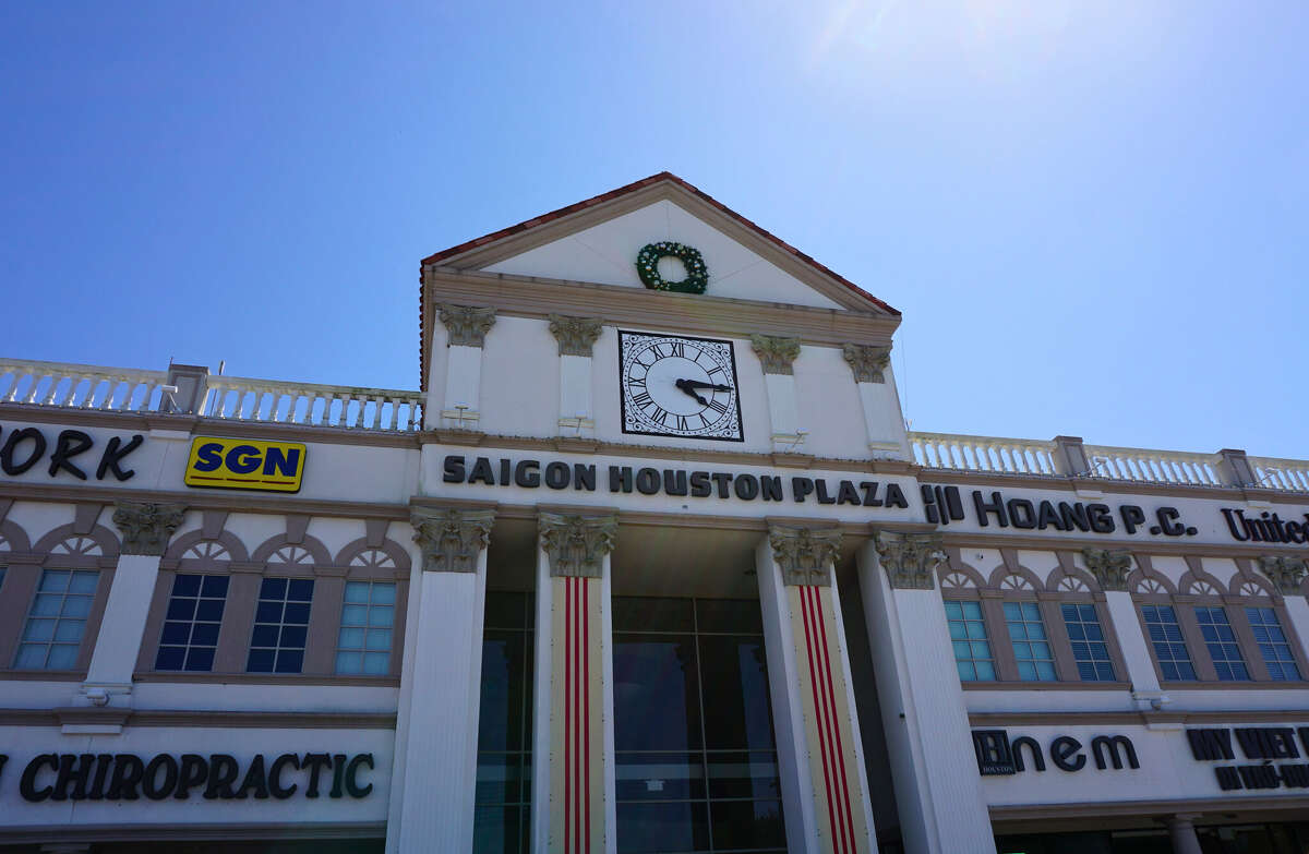 The best way to explore Saigon Houston Plaza