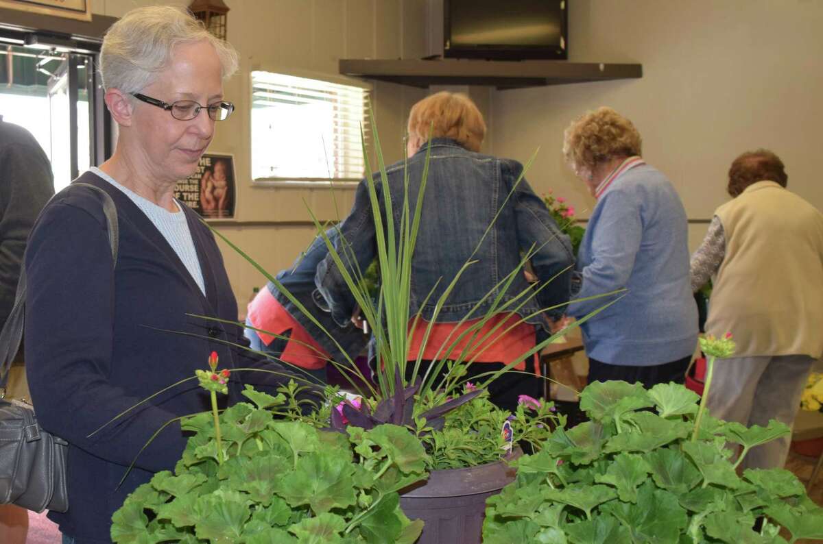 Morgan County Right to Life flower sale fundraiser in Jacksonville