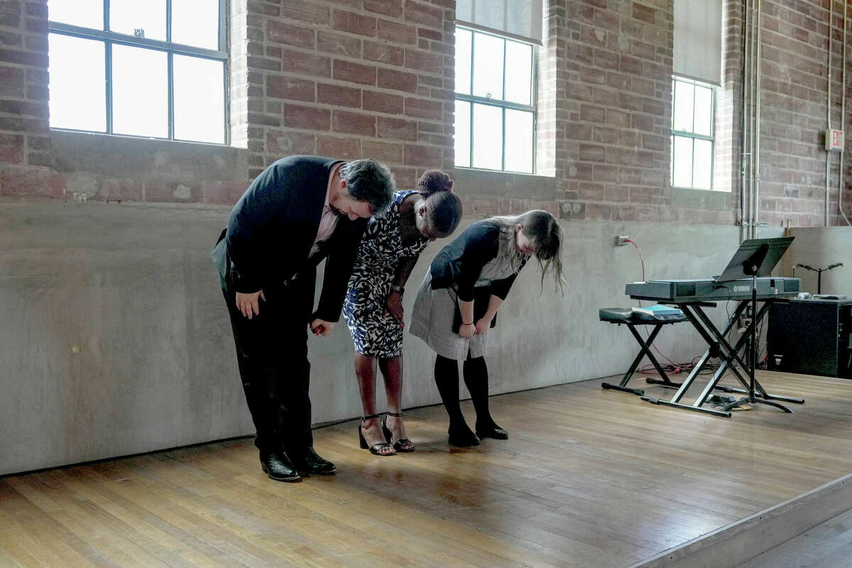 Opera recital for homeless community moves Houstonians