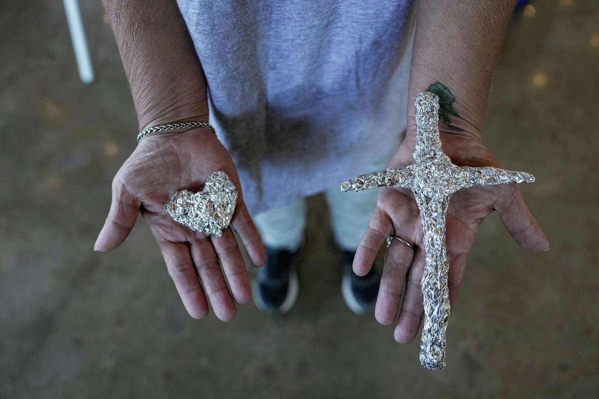 Opera recital for homeless community moves Houstonians