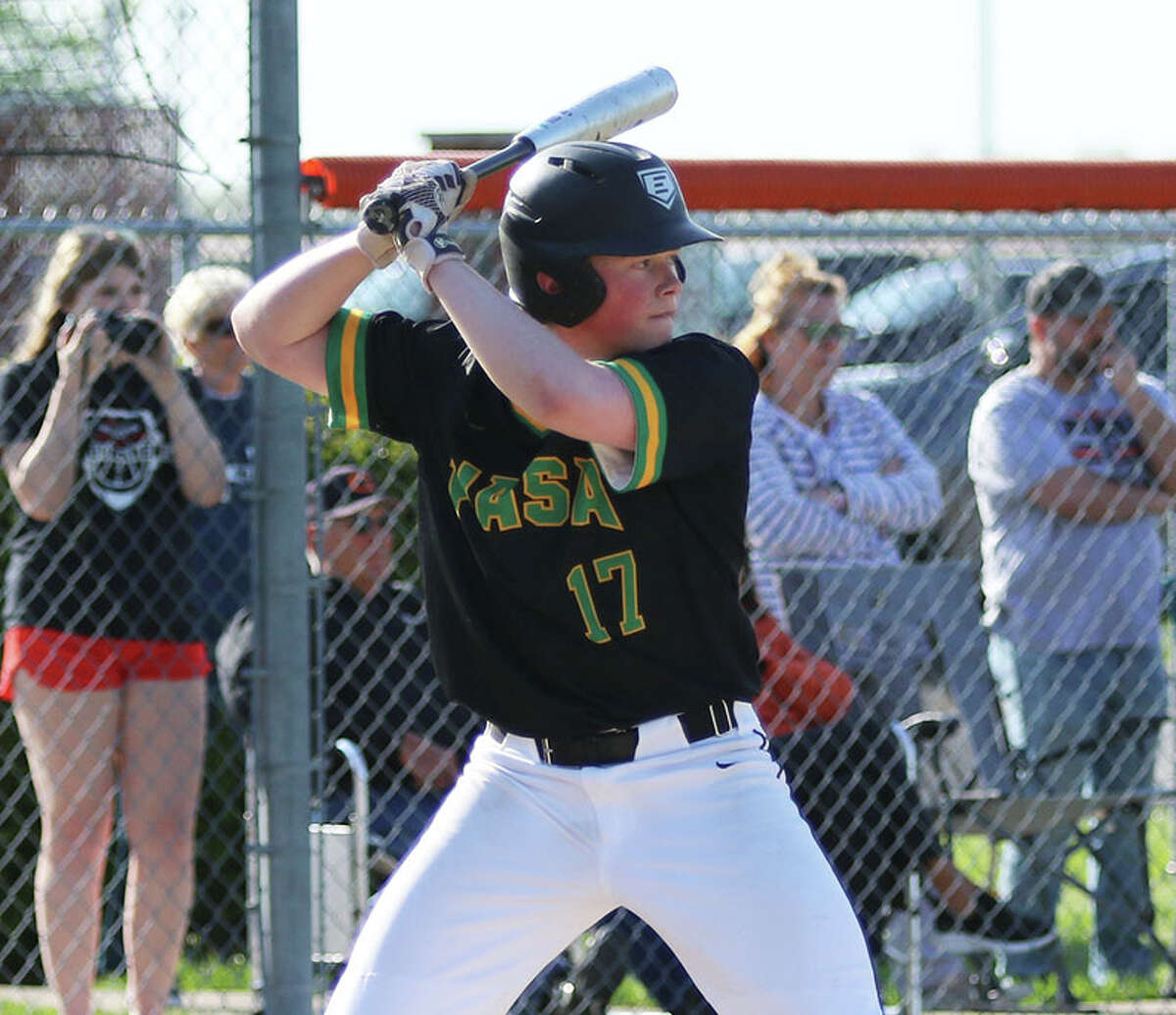 Colin LeMarr's homer in eighth walks off SCC victory for Piasa Birds
