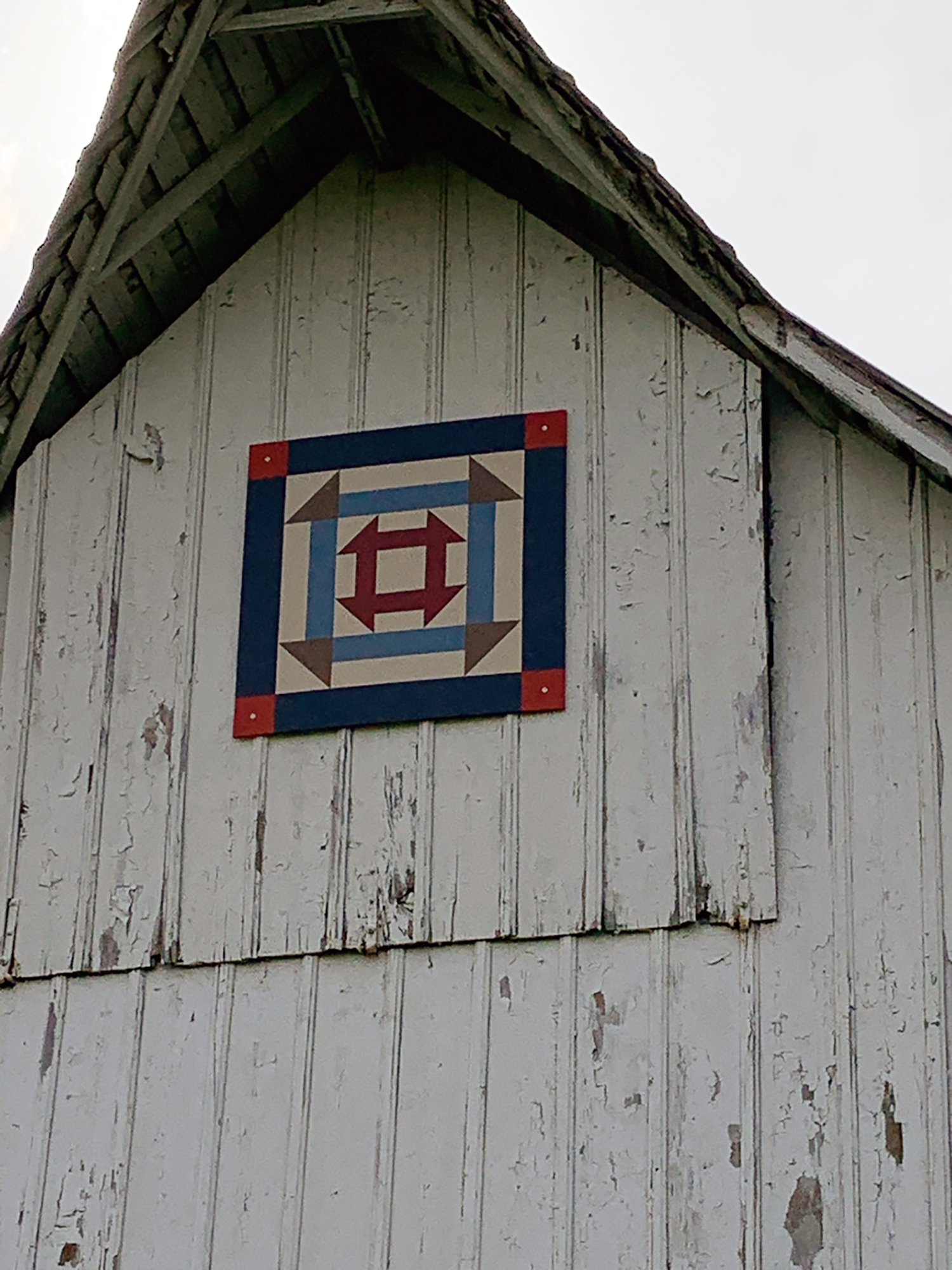 Barn quilt block adds contemporary touch to Woodlawn Farm's history