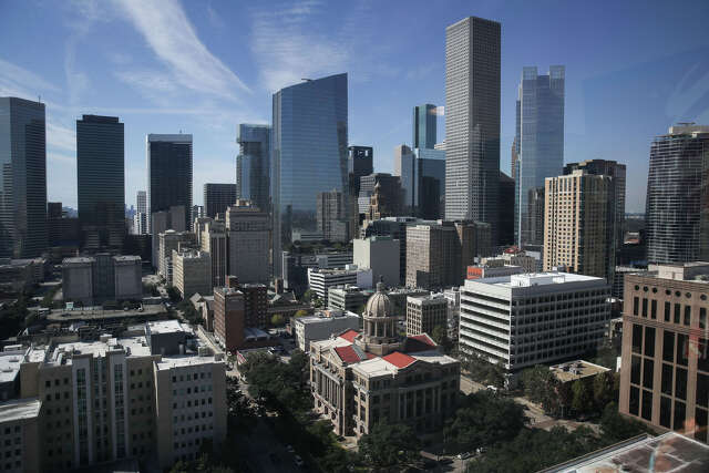 Is Houston's JPMorgan Chase tower still the tallest building in Texas?