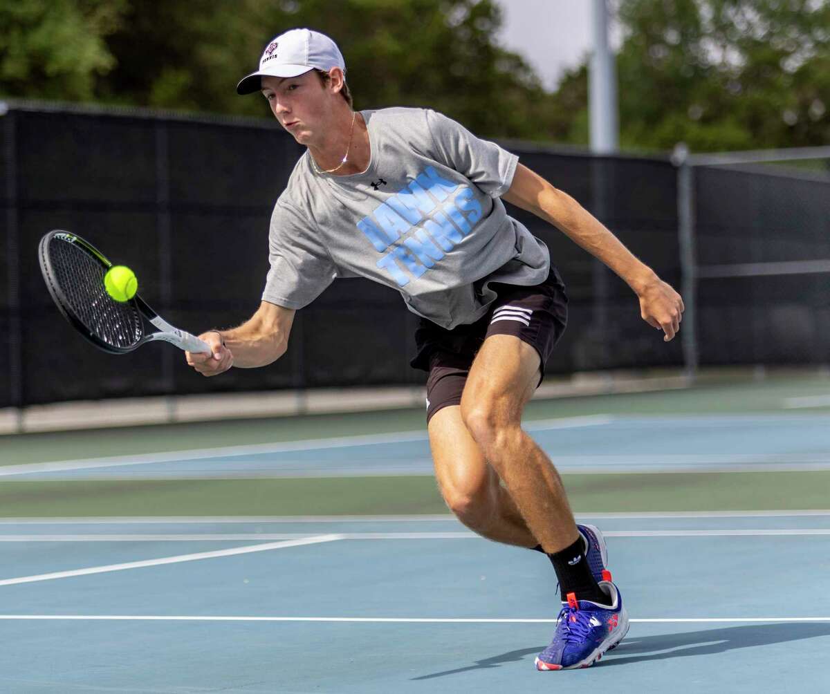 Harlan's Skrobarcek, Boerne's Gonzales twins win state tennis titles