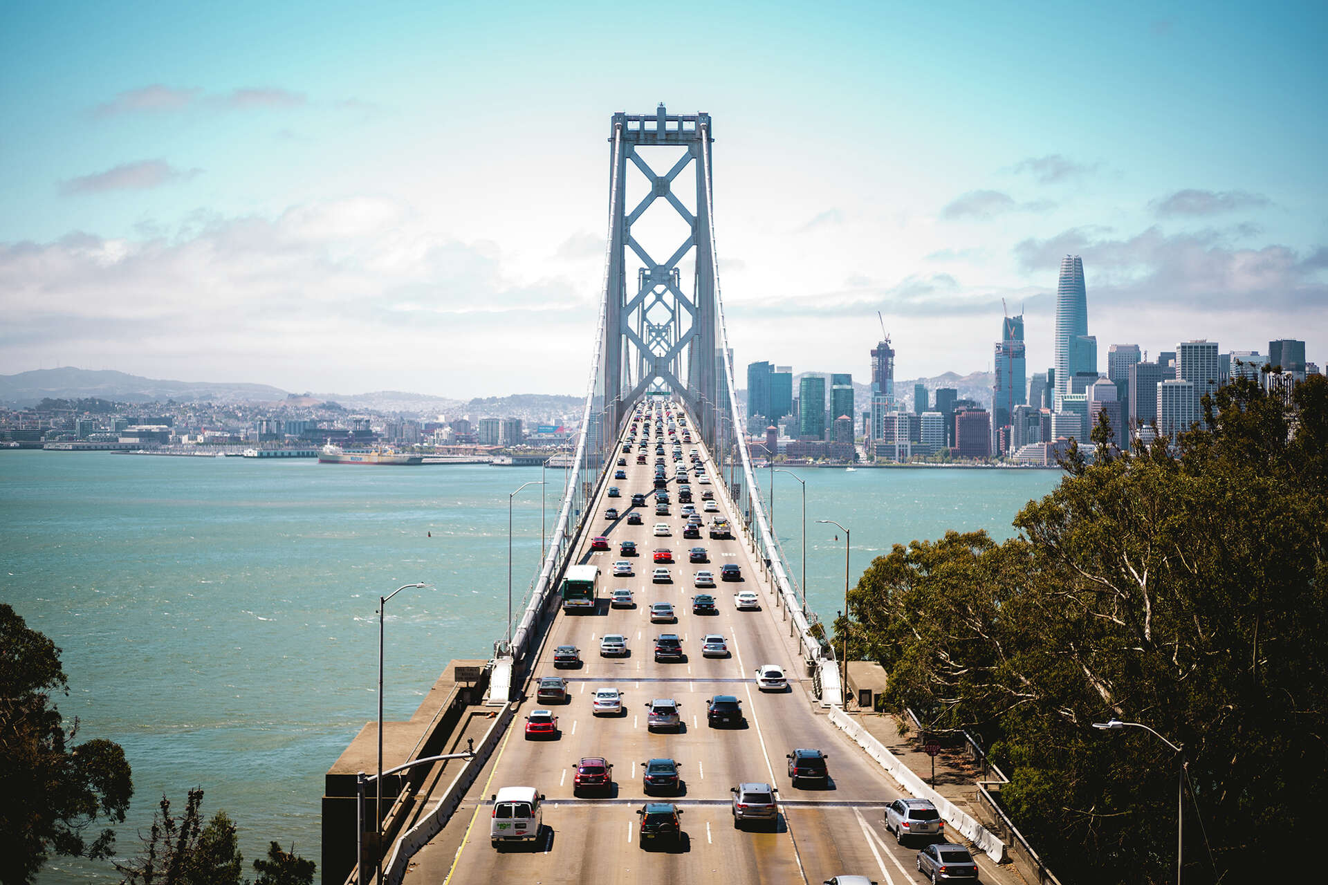 100 motorcyclists stop traffic for 2 minutes on SF Bay Bridge