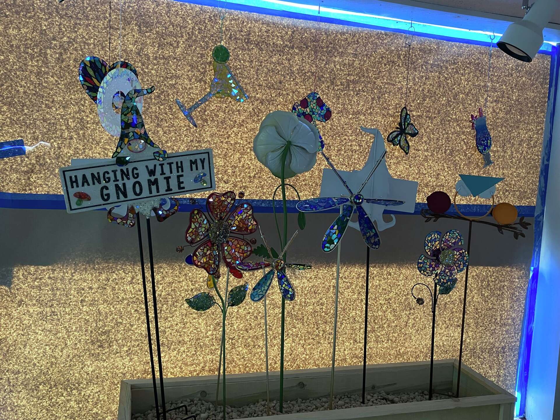 Midland artist Lori Lippard to open 'Blingthingz' at 147 E. Main St.