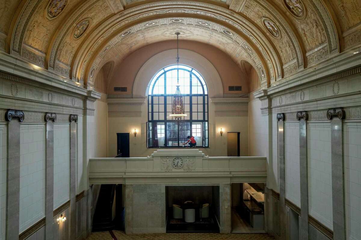 Galveston home tour shows off restored City National Bank Building