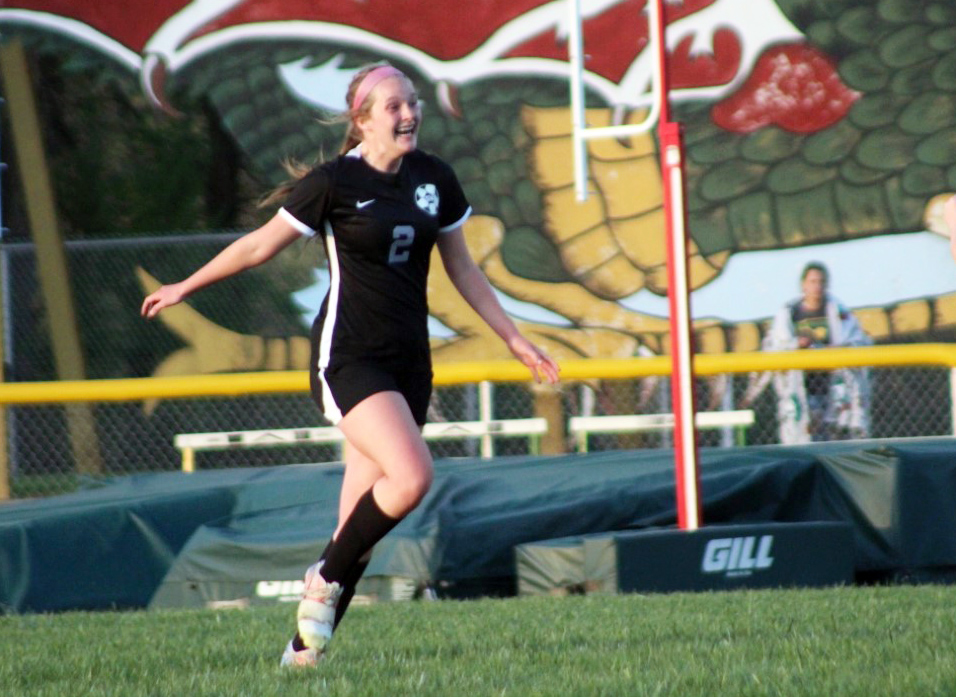 Southwestern gets past Hillsboro 6-4 in SCC showdown