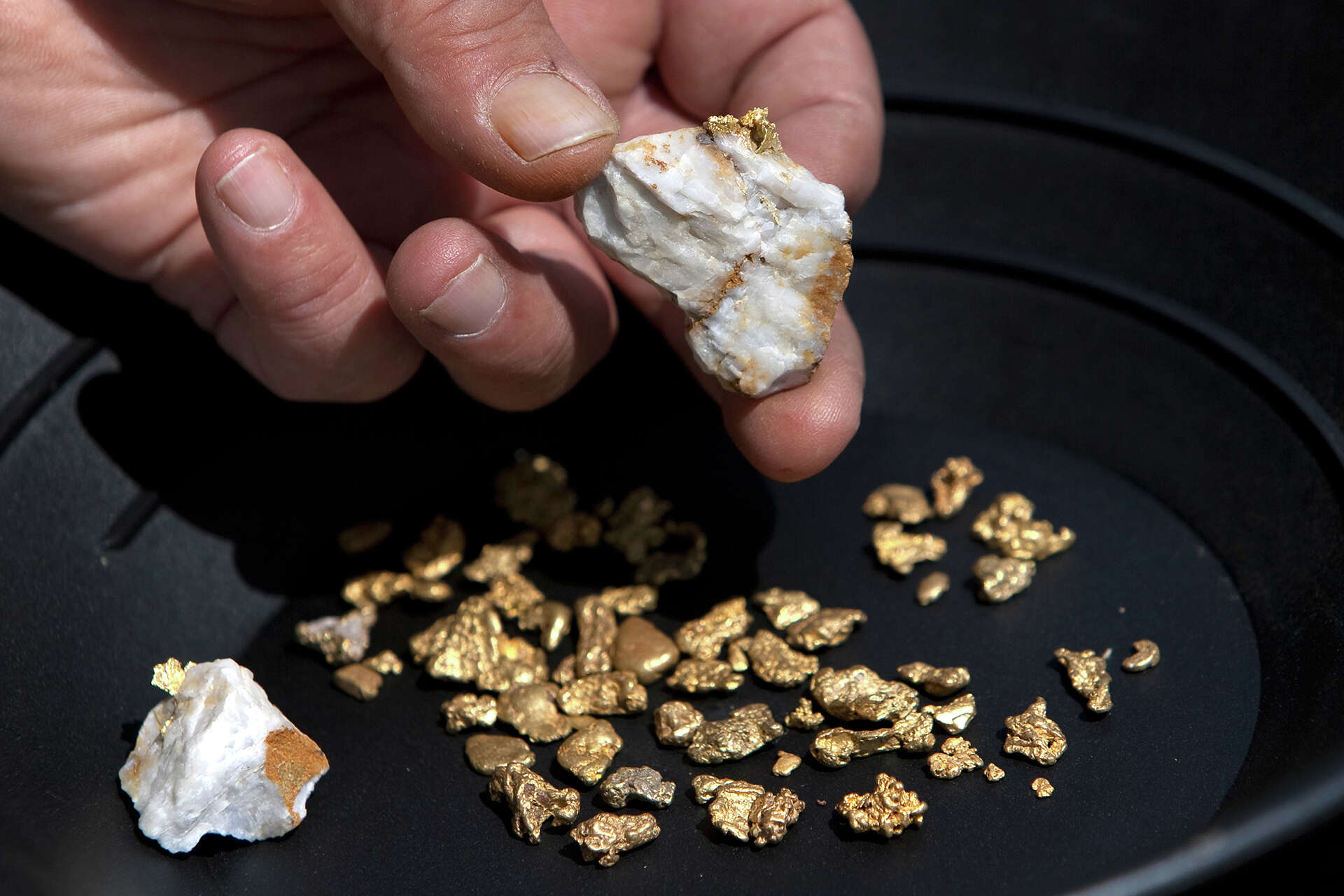 A new California gold rush? Local geologists are wary.