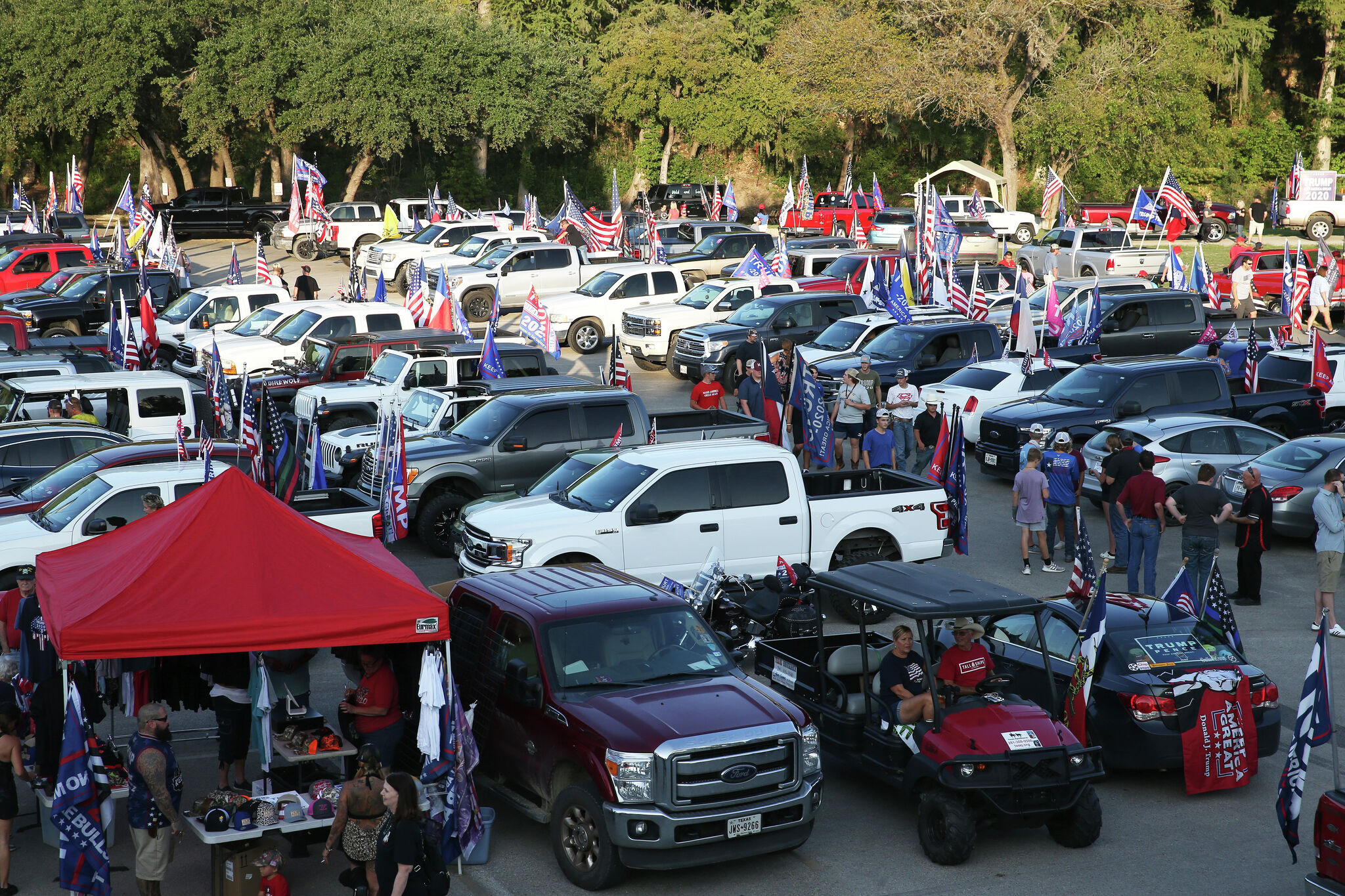 2 Texas ‘Trump Train’ participants settle suit by Biden bus riders
