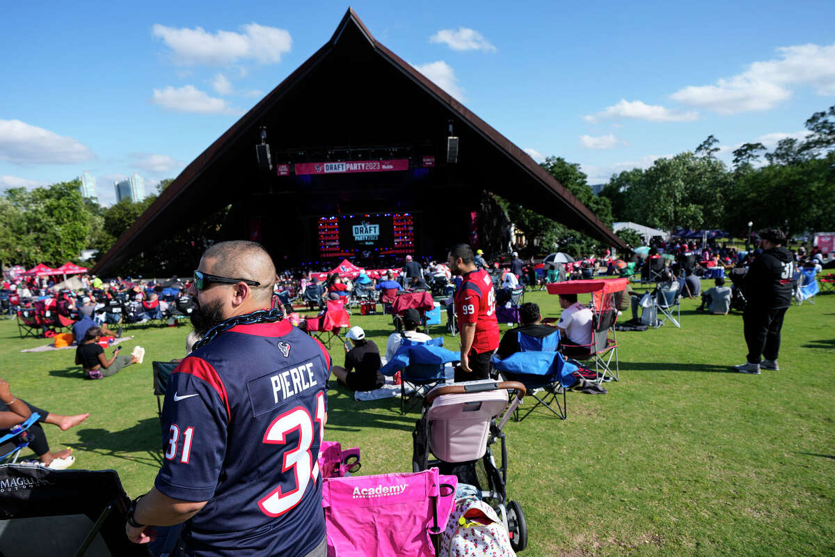 2023 NFL draft: Texans make it a memorable opening night with trade