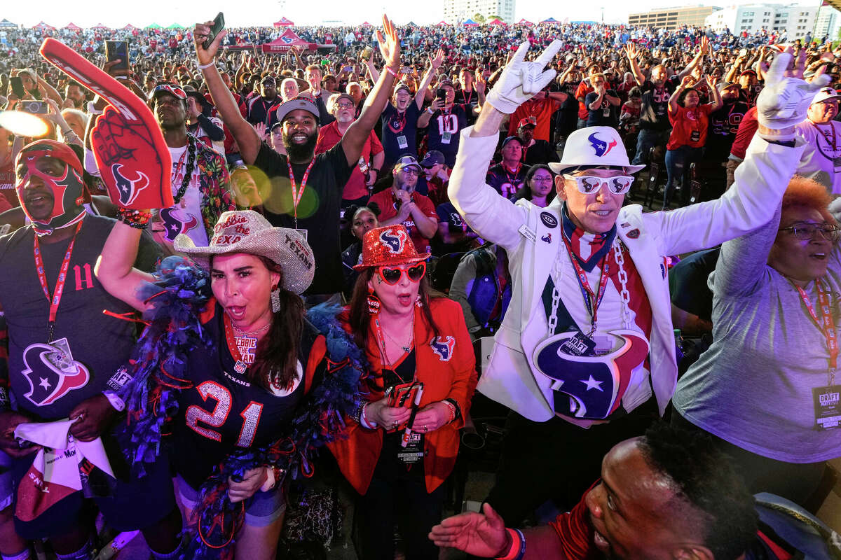 2023 NFL draft: Texans make it a memorable opening night with trade