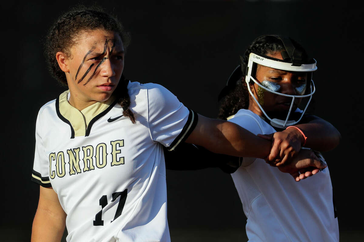 Conroe makes more history with win over Dekaney, advancement to area