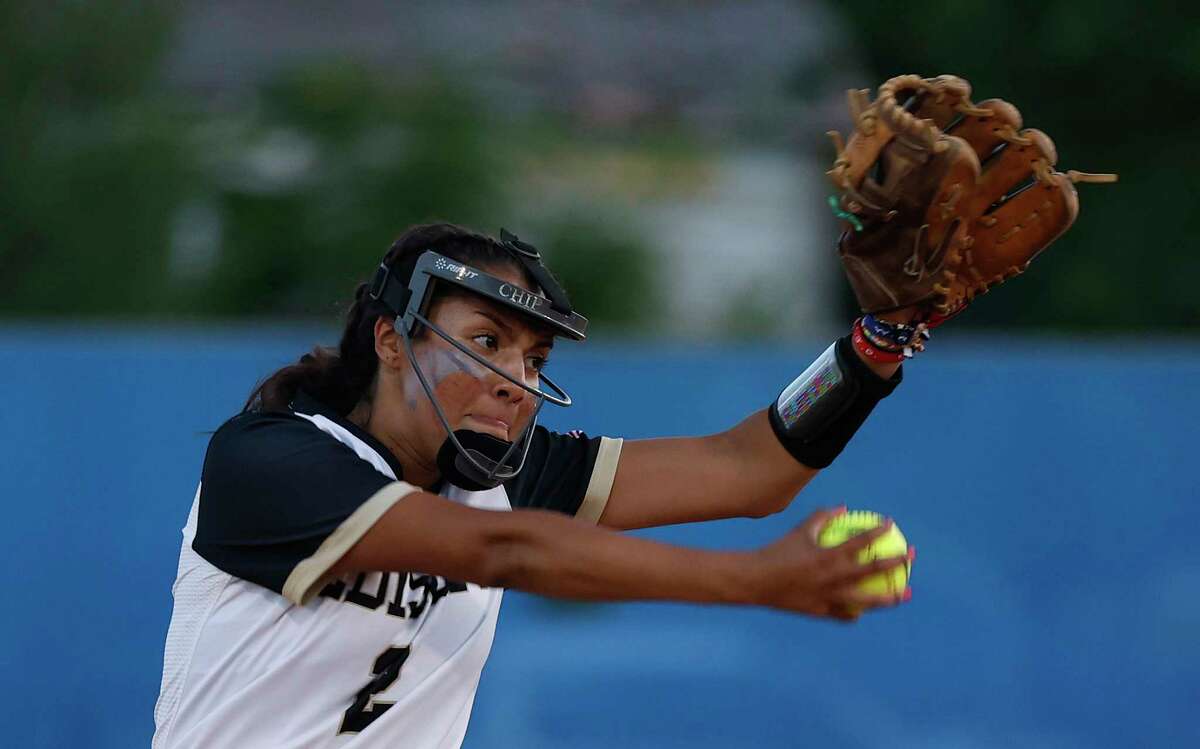 Softball: Edison tops Medina Valley to advance in playoffs