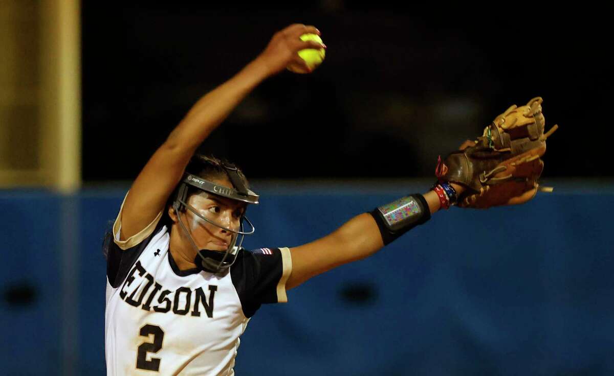 Softball: Edison tops Medina Valley to advance in playoffs