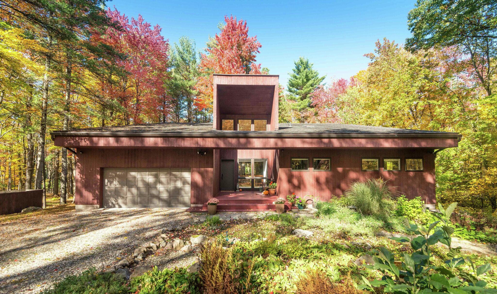 Ralph Rapson-designed mid-century modern house in Averill Park