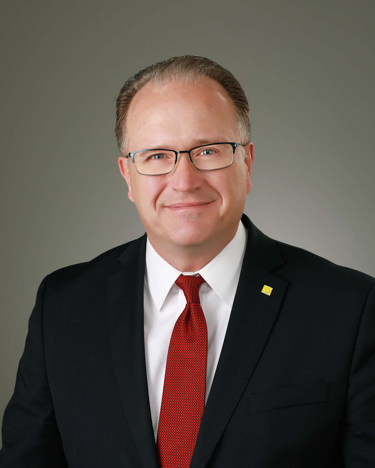 Isabella Bank chooses Schwind as next CEO; McDonnell new president