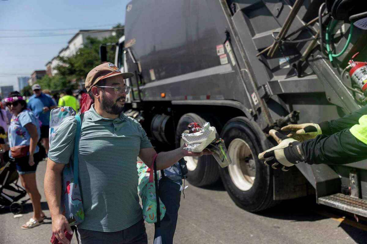 After Fiesta parades and parties, there's a big mess to clean up