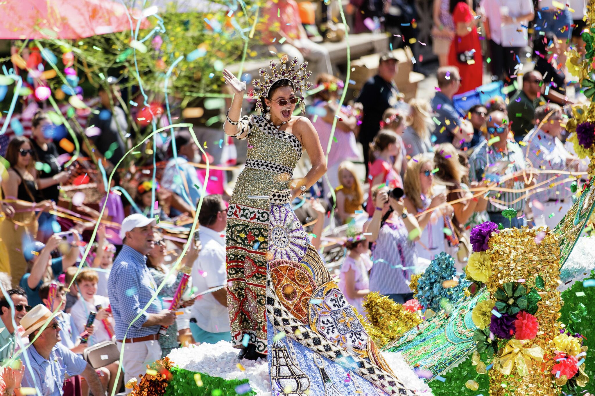 Fiesta Battle of Flowers, Flambeau parade routes