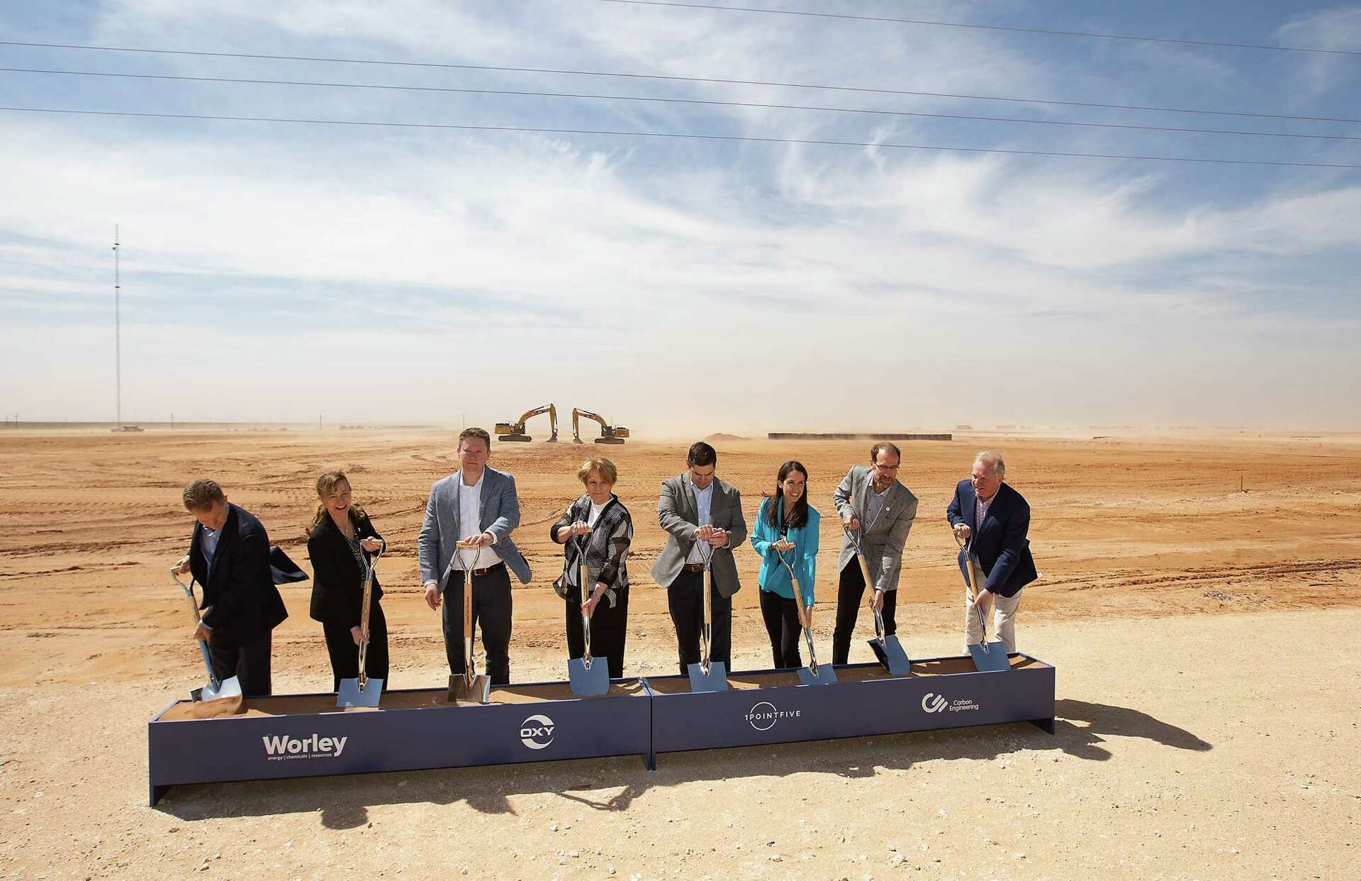Oxy's carbon capture project in West Texas is unveiled