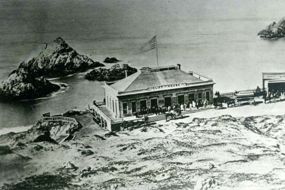 Cliff House was a colossal Victorian mansion — until it burned down