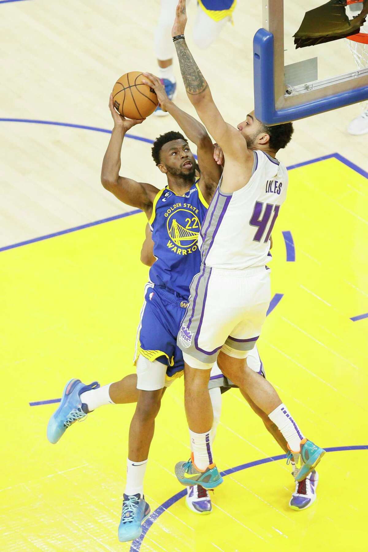 Warriors fall flat at home, Kings roll to win to force Game 7 Sunday
