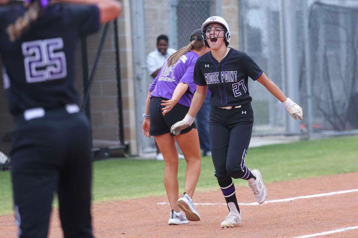 HS softball: Ridge Point completes bi-district victory after delay