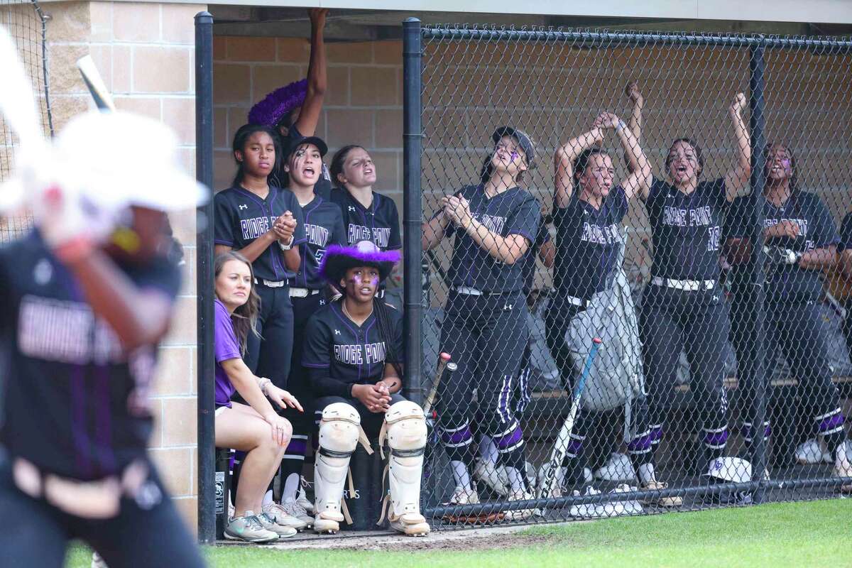 High school softball: Area-round schedule, scores for Houston teams