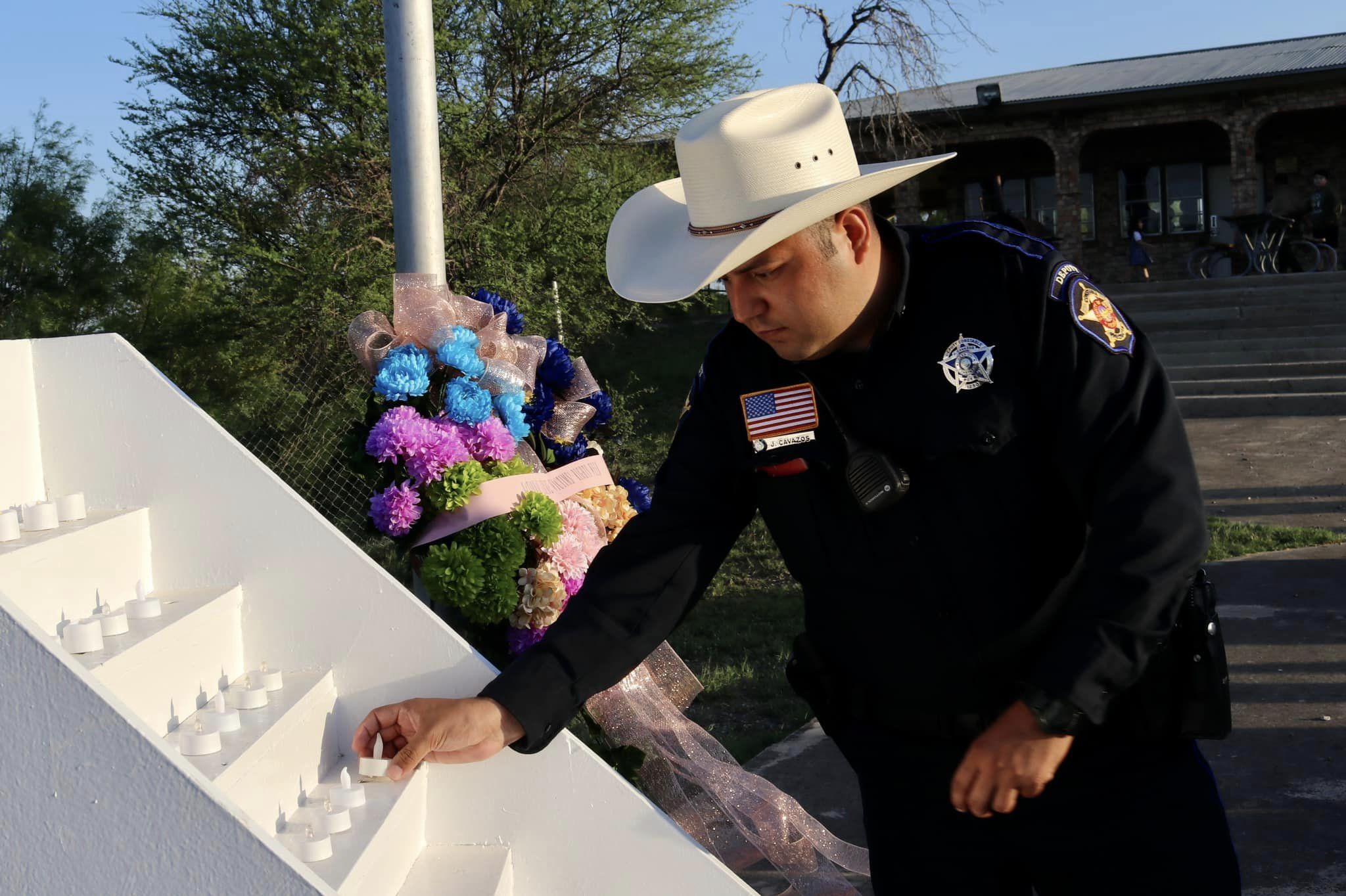 Webb Co. Sheriff's Office holds vigil honoring crime victims
