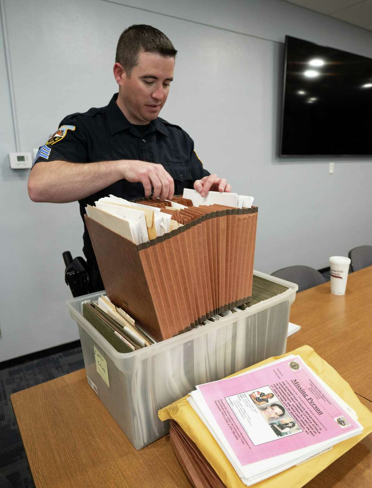 Family still seeking answers 15 years after Schenectady woman vanished