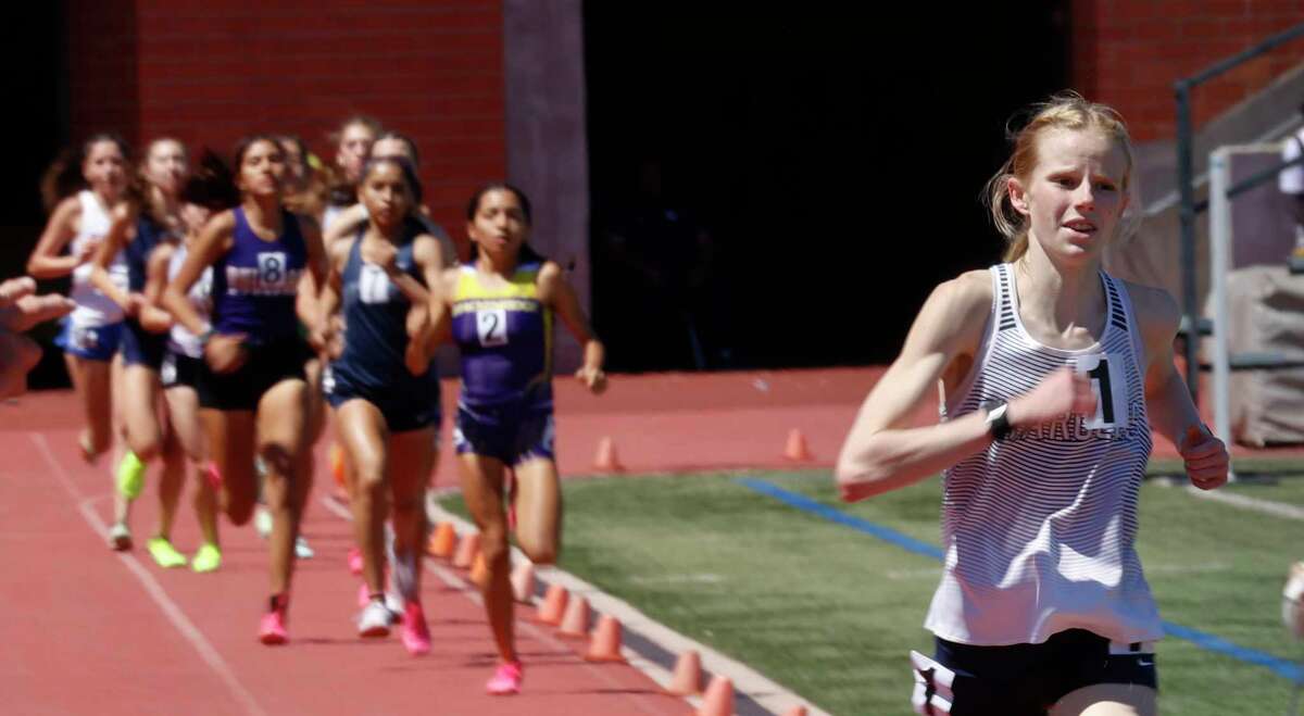 Track and field: Champion's Leachman recovers with strong performance