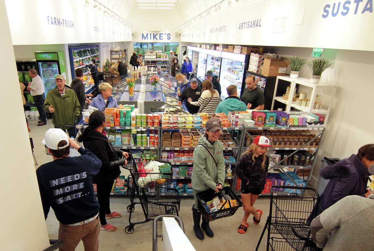 Photos: Mike's Organic grocery store opens in Greenwich