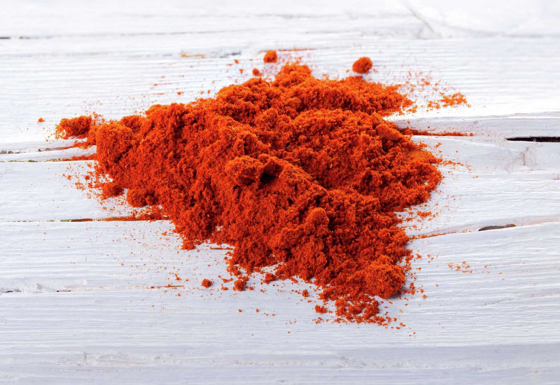 Adding Cayenne Pepper to Food