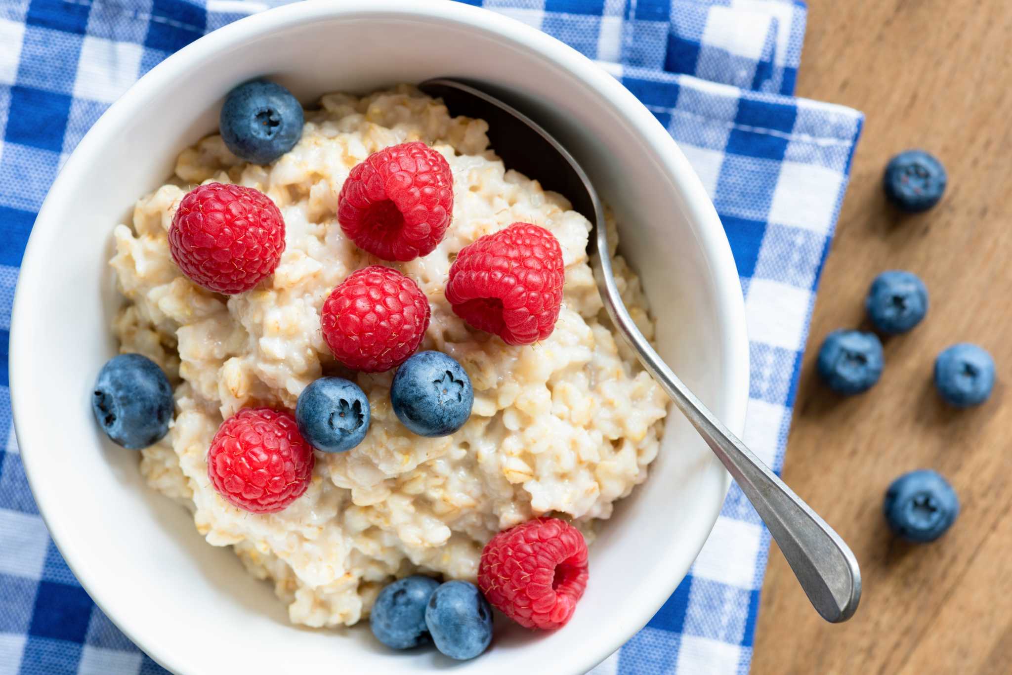 What Are the Benefits of Eating Oatmeal Every Morning?