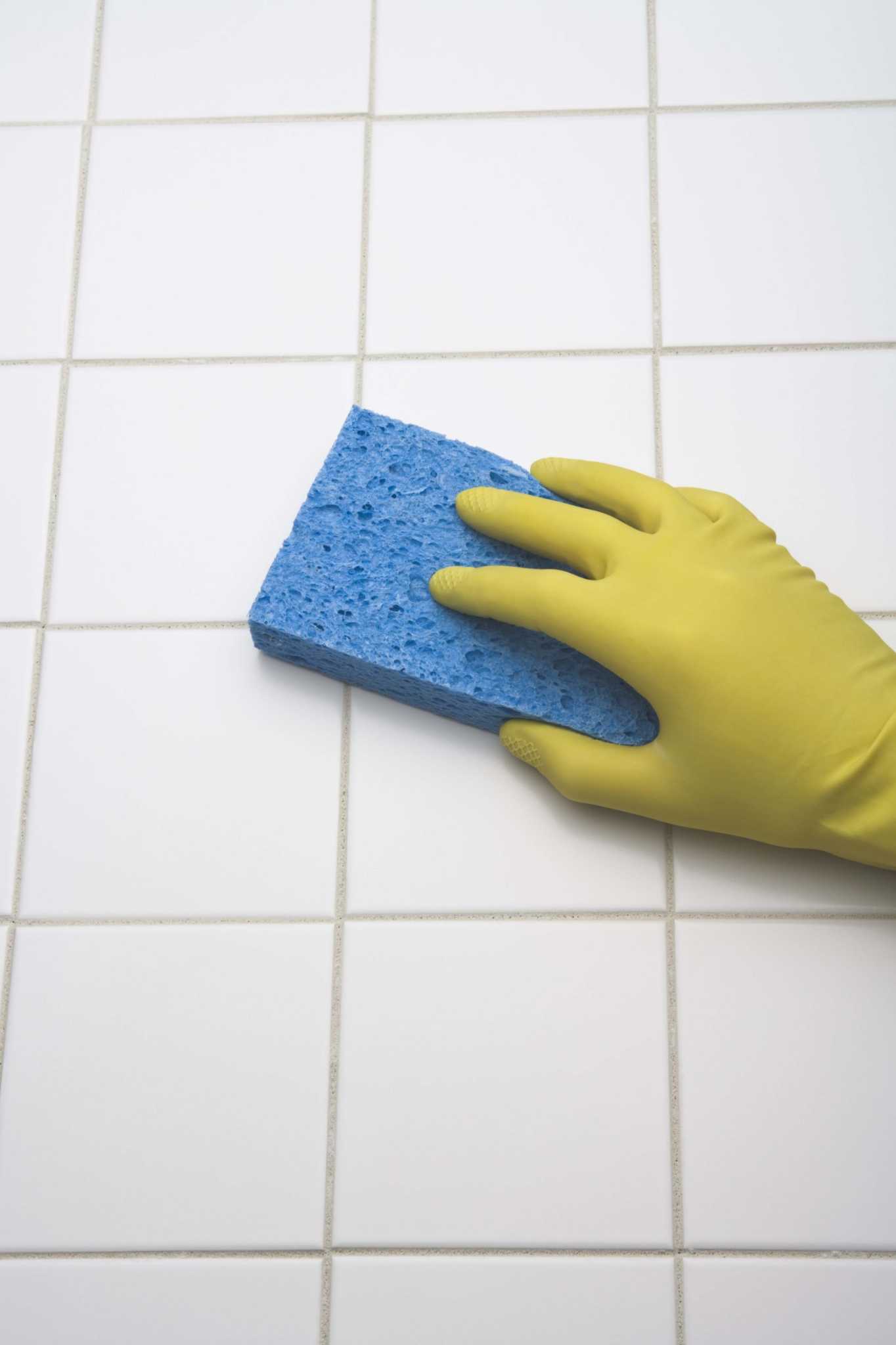 The Best Cleanser for Bathroom Tiles