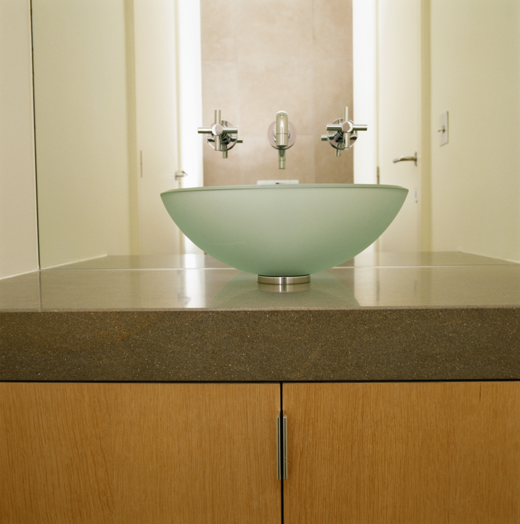 How to Clean an Onyx Sink