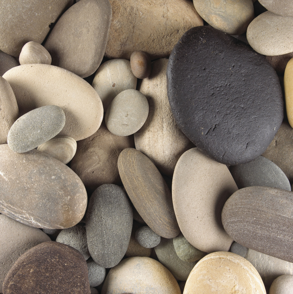 How to Clean Rock Mulch in a Landscape