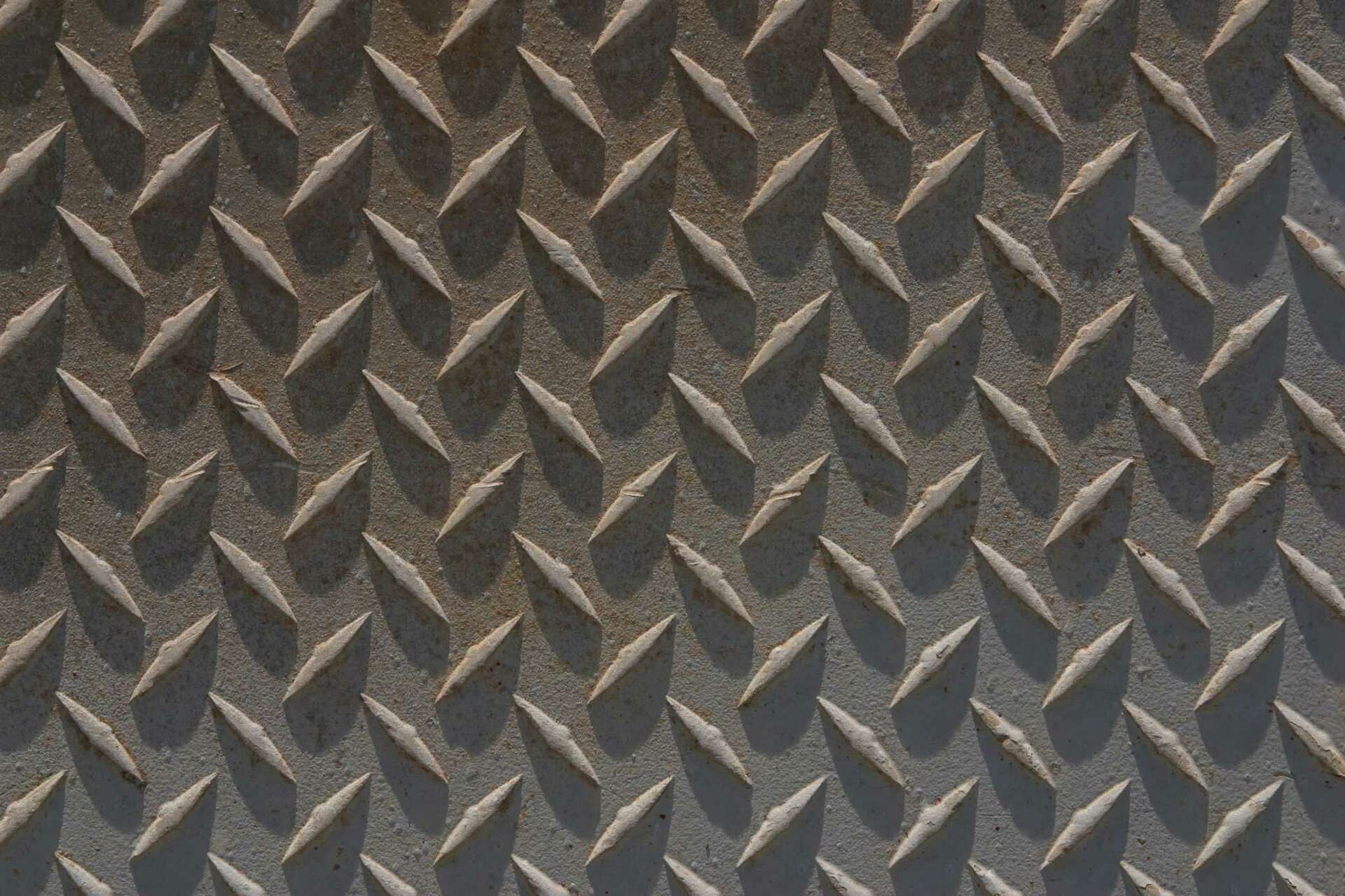 How to Clean Sandblasted Metal Before Painting