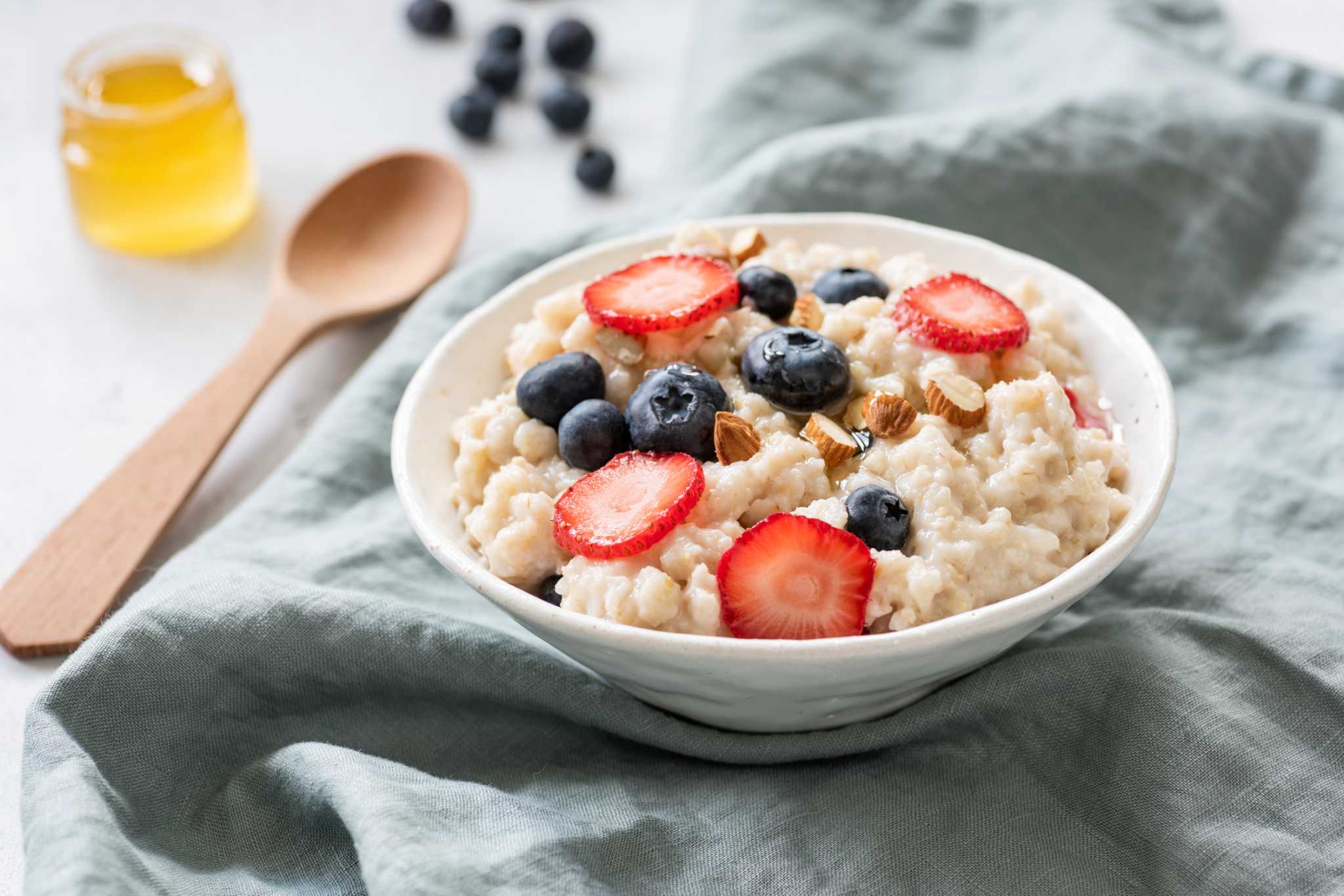 Does Flavored Oatmeal Lower Cholesterol?